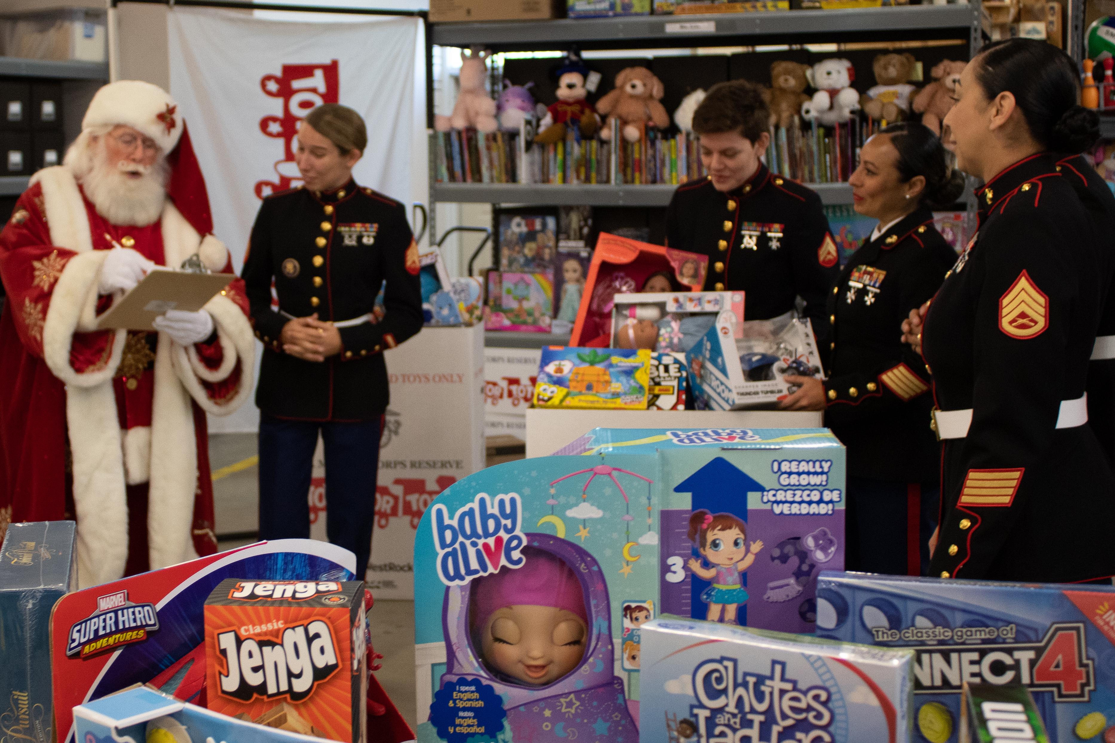 Bakersfield Herald - Marine Toys for Tots Announces Record-Breaking Year! Bakersfield Herald - Marine Toys for Tots Announces Record-Breaking Year!